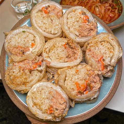 식습센스 食習sense 왕뚱땡이 묵은지김밥 상아식당 똥똥하게 말린 묵은지김밥이 있는 퓨전식당이에요 참치와 마요네즈가 들어가 고소하고 묵은지의 새콤함이 느끼함을 잡아