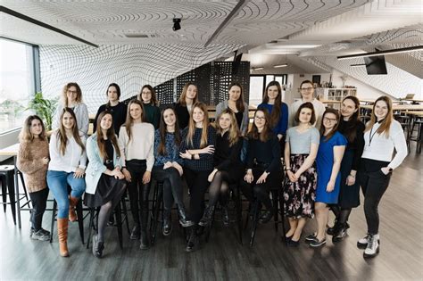 Womenofdevbridge Sourceryacademy Education Devbridge