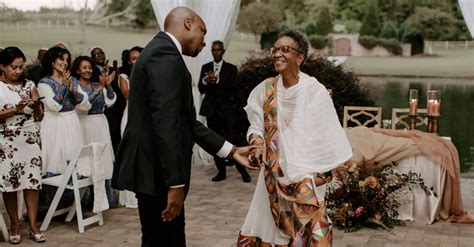 Mother Of The Groom Etiquette A Guide To Rocking Your Role