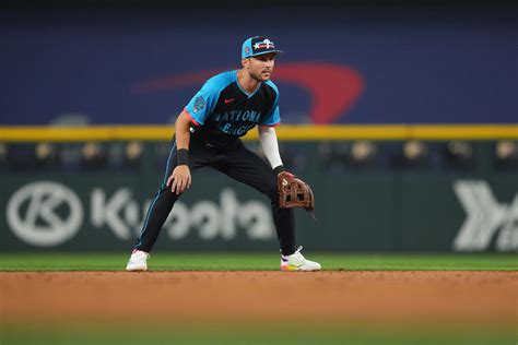 Trea Turner Makes Diving Play While Micd Up At All Star Game Backing The Pack