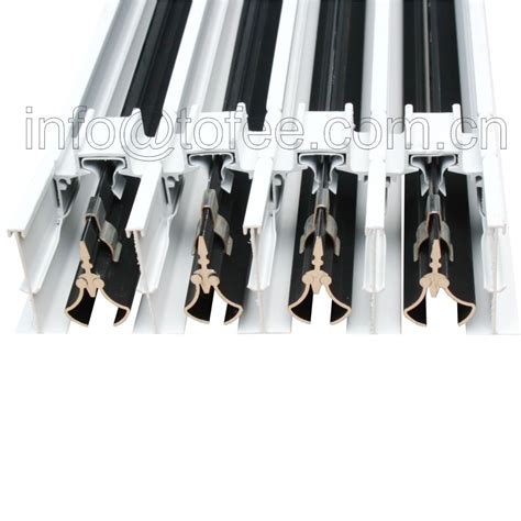 Ceiling Linear Slot Adjustable Air Diffuser Guangzhou Tofee Electro