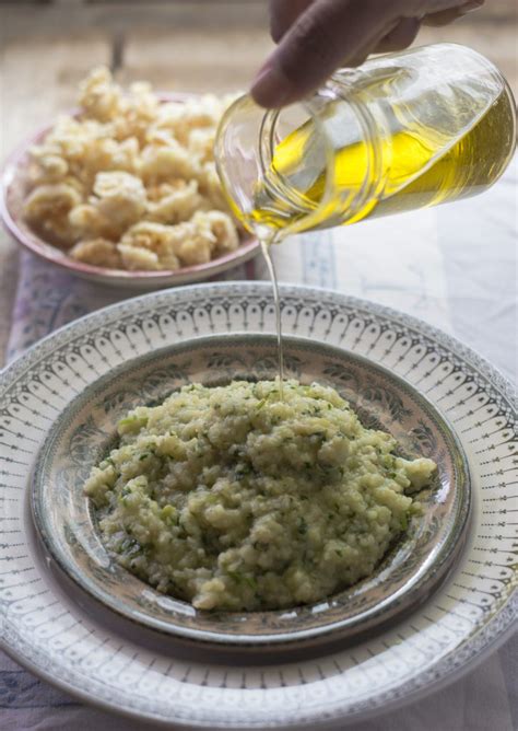 Kothmir Marcha Ni Kanki Gujarati Style Broken Rice Risotto