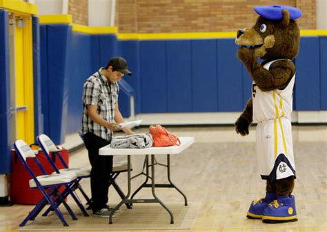 Riverside Ucr Mascot Tryouts Press Enterprise