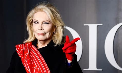 Amanda Lear Und Das Problematische Outing Einer Trans Identität