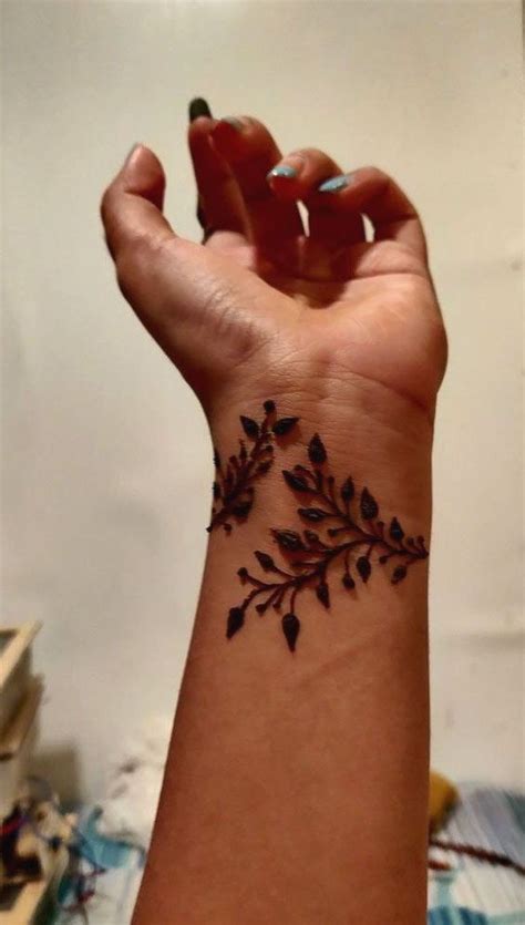 70 Minimal Henna Designs Wrist Floral Henna Tattoo Designs Simple