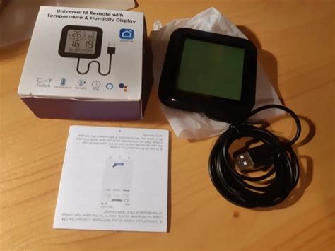 Smart Air Sensor Air Sensor Humidity And Temperature Sensor And Connected Mobile App The