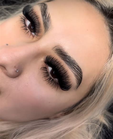 Pin By Olivias Lifestyle On Makeup Ideas Lash Extensions Styles