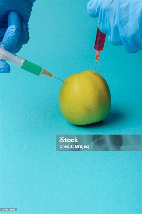 식품 또는 유전자 변형 과일 개념의 화학 첨가제 0명에 대한 스톡 사진 및 기타 이미지 0명 과일 과학 Istock