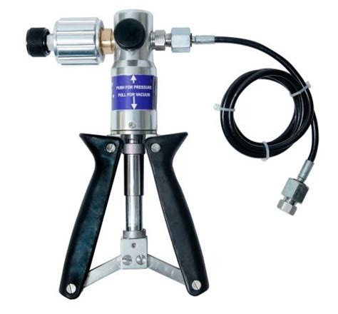Stainless Steel Pneumatic Hand Pump With Master Digital Pressure Guage