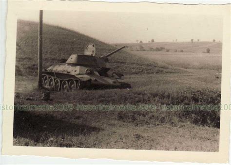 БТ 7 и Т 34 Разведрота 53 ТП 81 МД 4 МК Т 34 из 32 ТД 4 МК Подбиты в районе Янова Июнь 1941 г