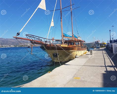 Krete редакционное стоковое изображение изображение насчитывающей ландшафт 108904459