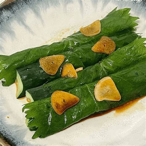 冷蔵庫に「きゅうり」と「大葉」があったら作ってほしい。きゅうりを大葉でくるんでタレをかけるだけレシピ きゅうり 大葉 レシピ