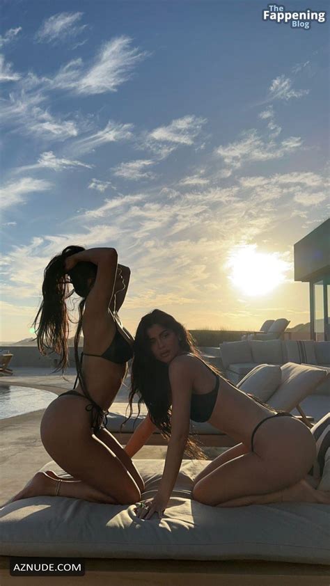 Kim Kardashian Sexy Seen With Kylie Jenner Shows Off Her Hot Figure