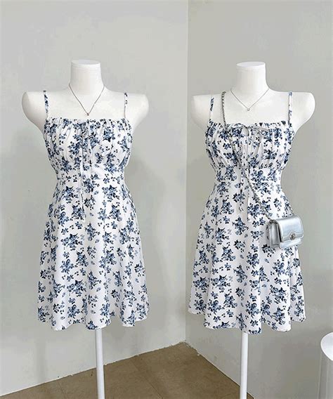 블루밍 잔꽃 플레어 끈 나시 원피스 A라인 여름 섹시 Ops 바캉스룩미니원피스꽃원피스나시원피스휴양지룩나염원피스레이어드밴딩원피스여름원피스 에이블리