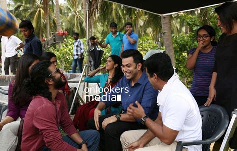 Oozham Stills Photos Prithviraj Divya Pillai Rasna Pavithran Onlookersmedia