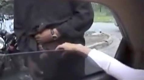 Dogging Girl Gives Handjobs Out The Car Window Porn Videos