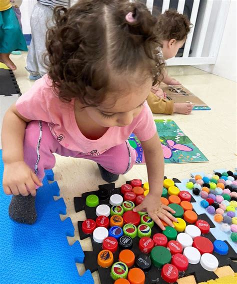 Estímulos Sensórias Com As Mãos E Os Pés Colégio Morumbi Sul