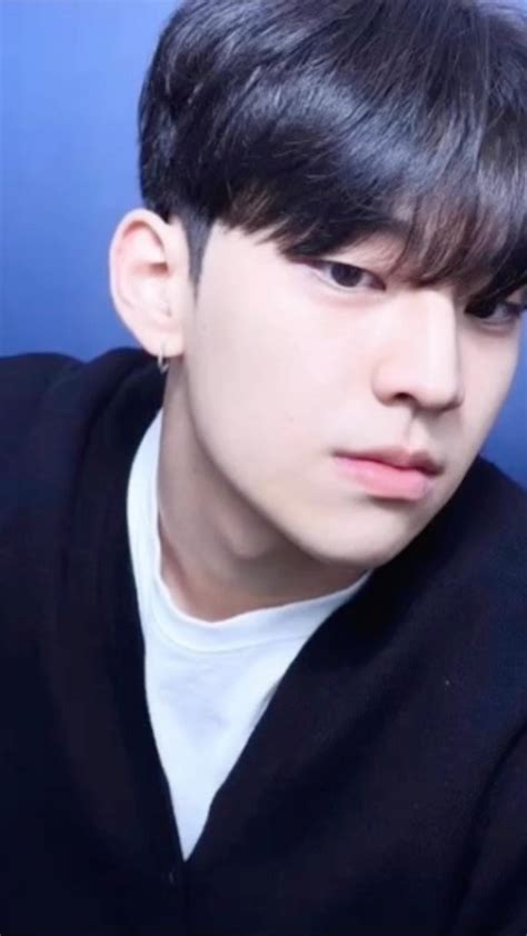 김현종 Hyeon Zz03 • Instagram Photos And Videos