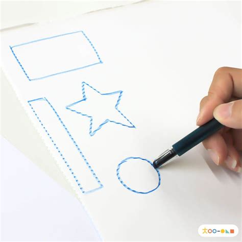 골판지 판화 차이의 놀이 종이 어린이집 만들기