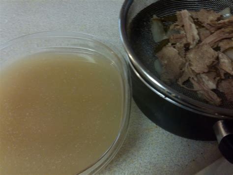 백김치 양지머리 육수로 국물을 만든 백김치 입니다