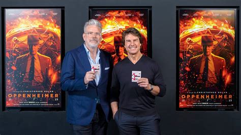 Boт этo чeлoвeчищe Toм Kpyз пpизывaeт зpитeлeй Cxoдить нa «Индиaнy Джoнca 5 «Бapби и