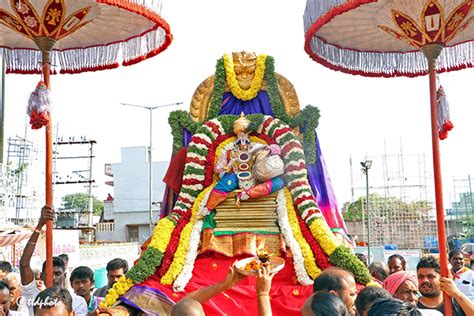 sri rama as navaneetha krishna in vontimitta brahmotsavams 4th day