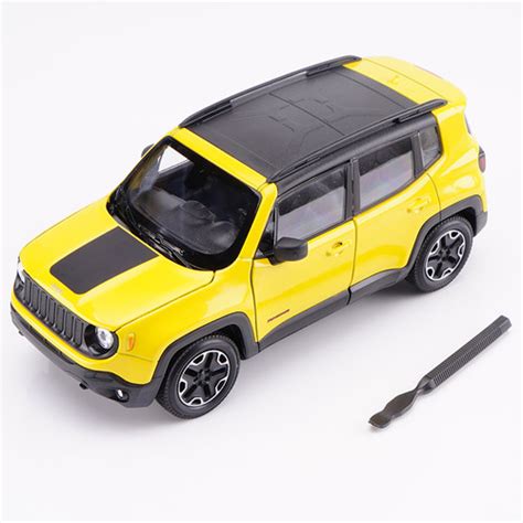 1/24 Welly FX Porsche 918 (Yellow) Diecast Model - LIVECARMODEL.com