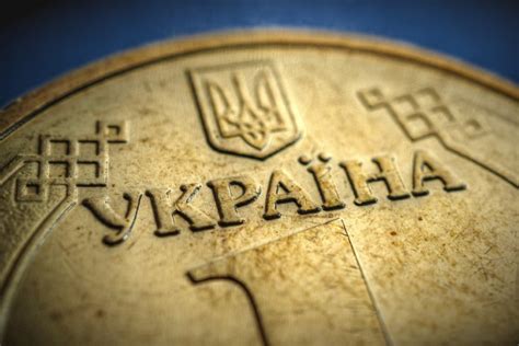 Украина бара замрзнување на отплатата на долгот од 20 милијарди долари