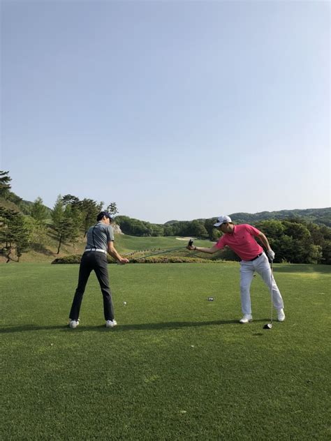 필드레슨 꼭 필요할까 Kpga 김동영프로와 필드레슨 수원 광교 트랙맨 골프연습장 네이버 블로그