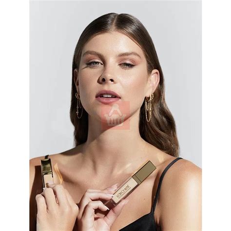 Lois Chloe Light Weight Full Coverage Concealer Dl 1 5 13ml