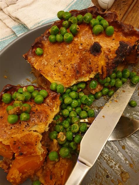 this is for that one guy who hates peas touching stuff r uk food