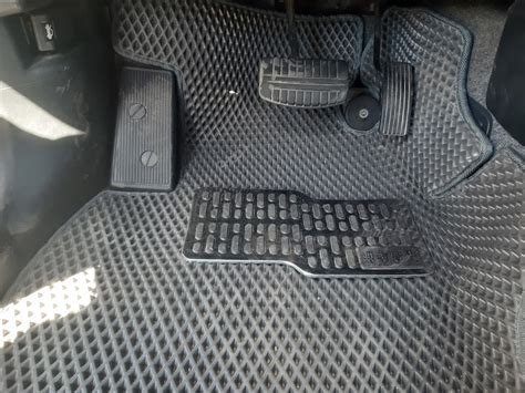 ECO коврики EVA и новые чехлы на сиденья — Mitsubishi Pajero Pinin, 2 л ...