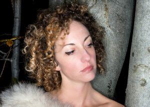 Spiral Perm Trends Complete Styling Guide HairstyleCamp