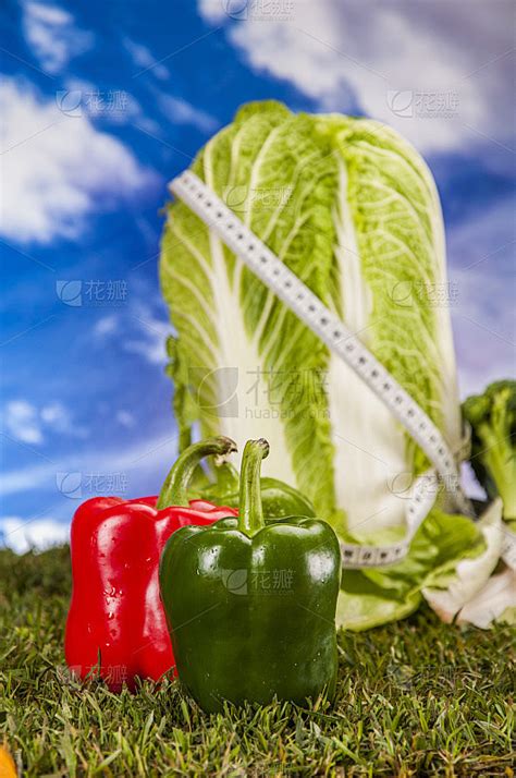 健康和健身组成与灯光背景