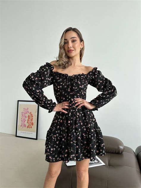 Ефектна сукня — ціна 1250 грн у каталозі Короткі сукні Купити жіночі речі за доступною ціною на