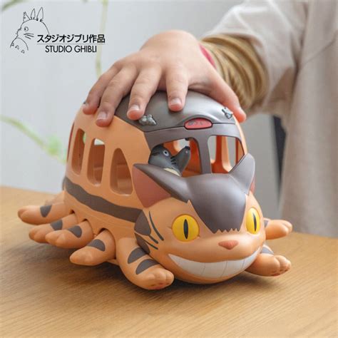 스튜디오지브리 지브리 이웃집 토토로 움직이는 고양이 버스 피규어 위시버킷