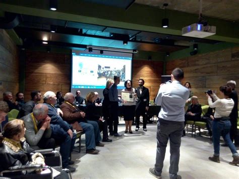 სკოლა ლიცეუმ “ცოდნას” მე 12 კლასის მოსწავლეს ილია მართლის ორდენი გადაეცა