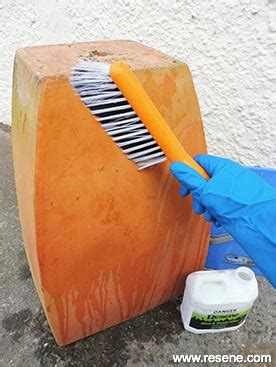 How To Paint Your Terracotta Pot With A Rust Effect