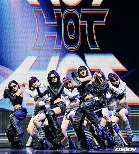 Kissoflife Kiof Julie Natty Belle Haneul Igloo Getloud Stage Press Showcase Comeback