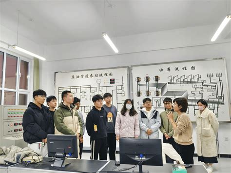 石油工程与地质国家级实验教学示范中心、石油与天然气工程国家级虚拟仿真实验教学中心