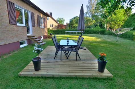 26 Floating Deck Design Ideas