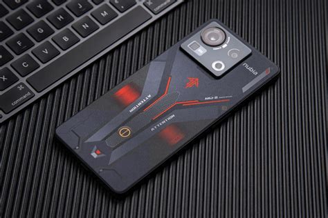 Nubia представит флагманский смартфон Z50 на базе Snapdragon 8 Gen 2 в ...