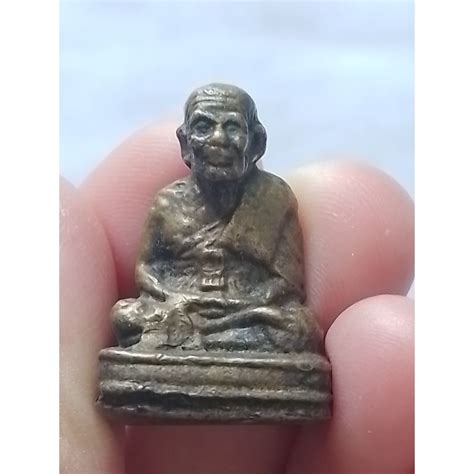 พระรูปหล่อ หลวงปู่ทวด รุ่นเลขใต้ฐานเบตง วัดช้างให้ เลข 275 Shopee Thailand