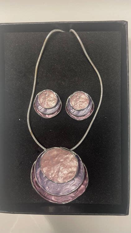 Schmuck Set Halskette Und Ohrringe Neu Und Originalverpackt In
