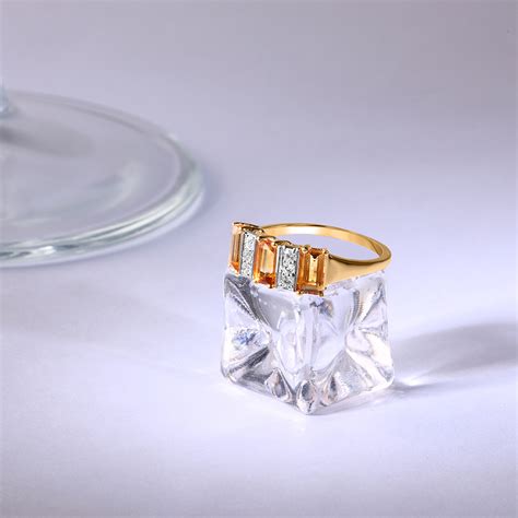 Amber Aura 14kt Diamond And Citrine Finger Ring