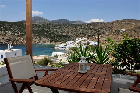 Where To Stay In Sifnos The Best Hotels And Beaches In Love With Greece