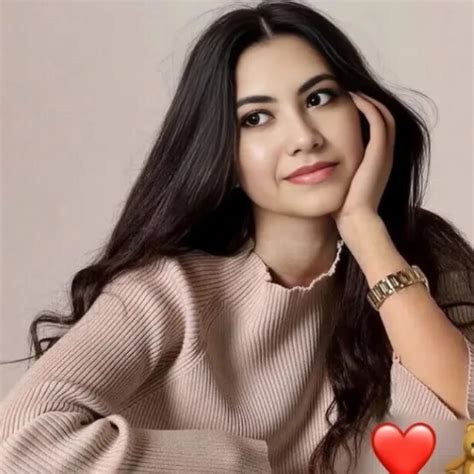 одинокая девушка🧸 Youtube