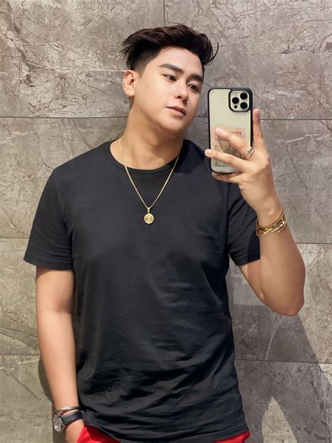 Gio Young Top Man Cam Sex Offerd Filipino Male Escort In Jeddah