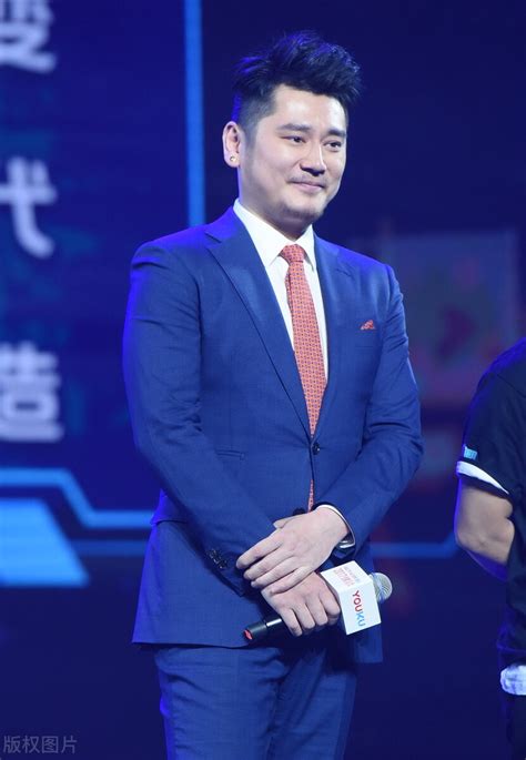 Netizens Broke The News That They Had Been Violated By Host Qian Feng And Have Called The Police