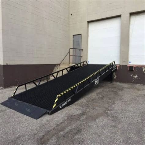 Hydraulic Loading Ramp Size Capacity 3 Ton At ₹ 150000 In Pune Id 2855662013291